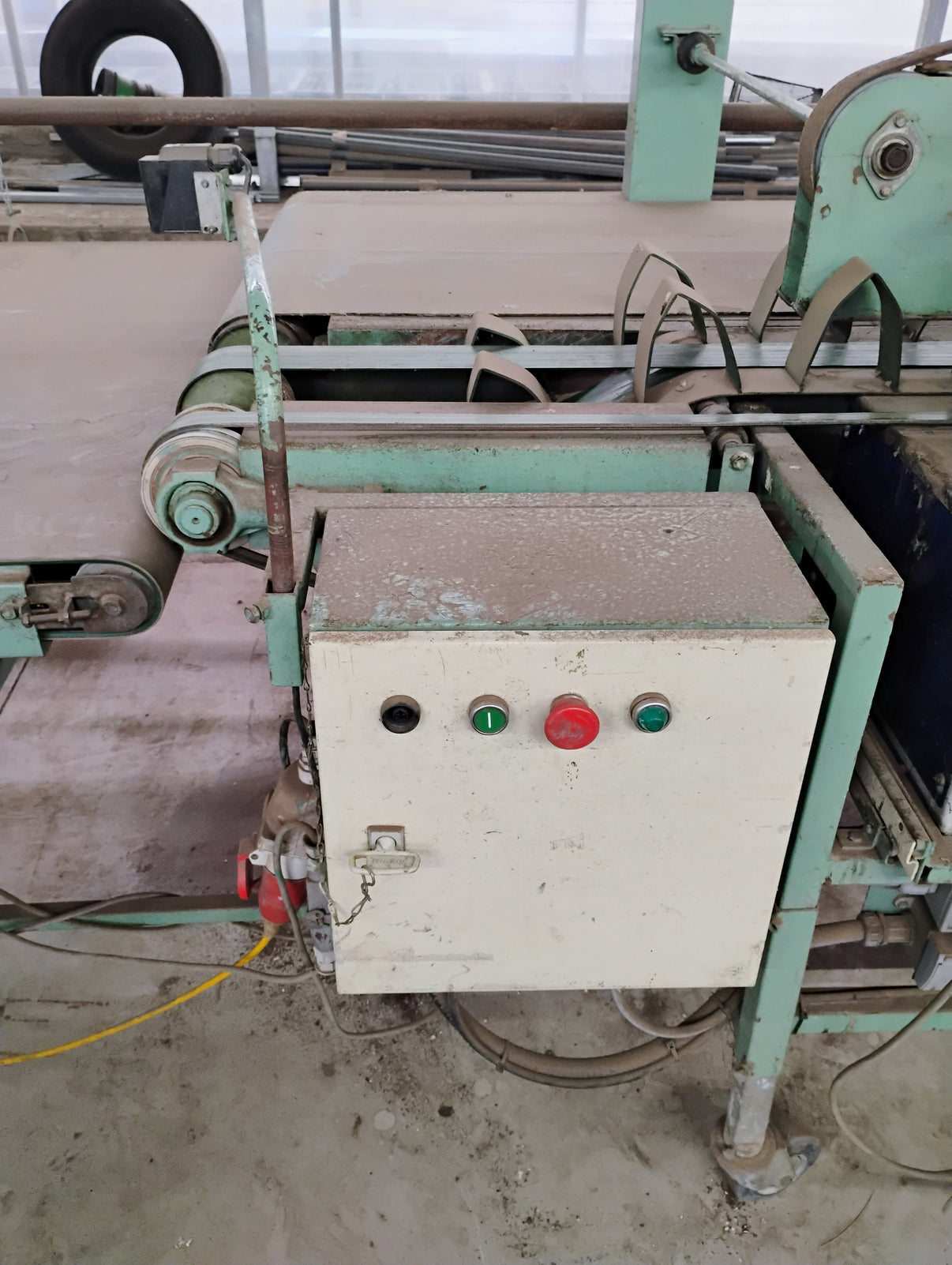 Vandenberg Bunching Line – Niagara Greenhouse Equipment